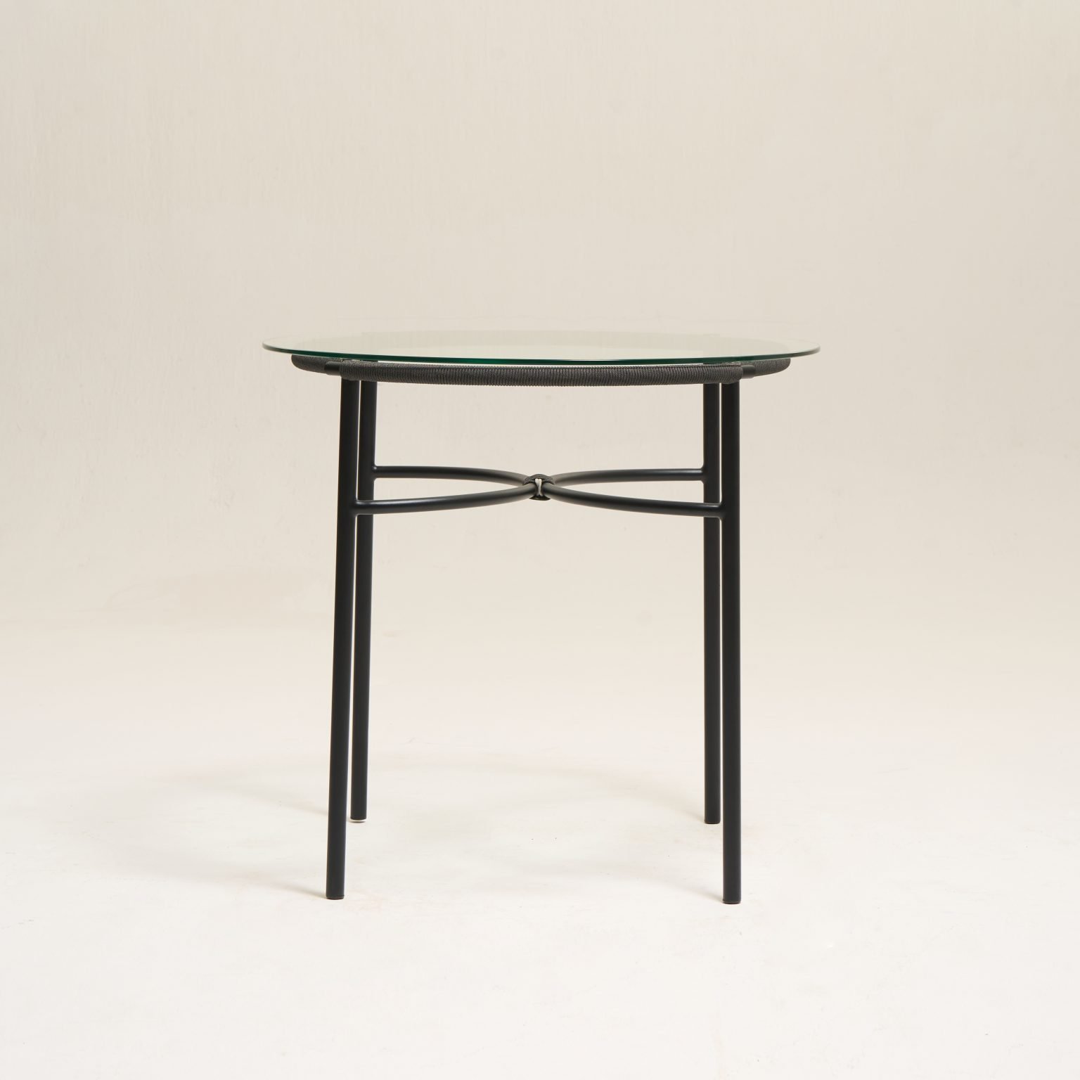 Trim Dining Table - Corner 43 Decor
